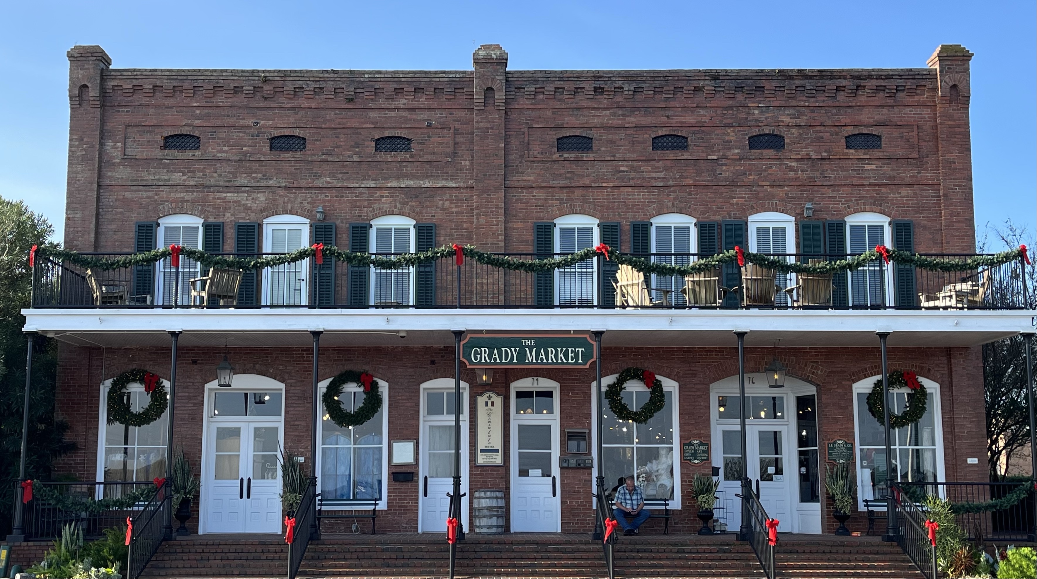 Apalachicola’s Grady Market – Darden Travels